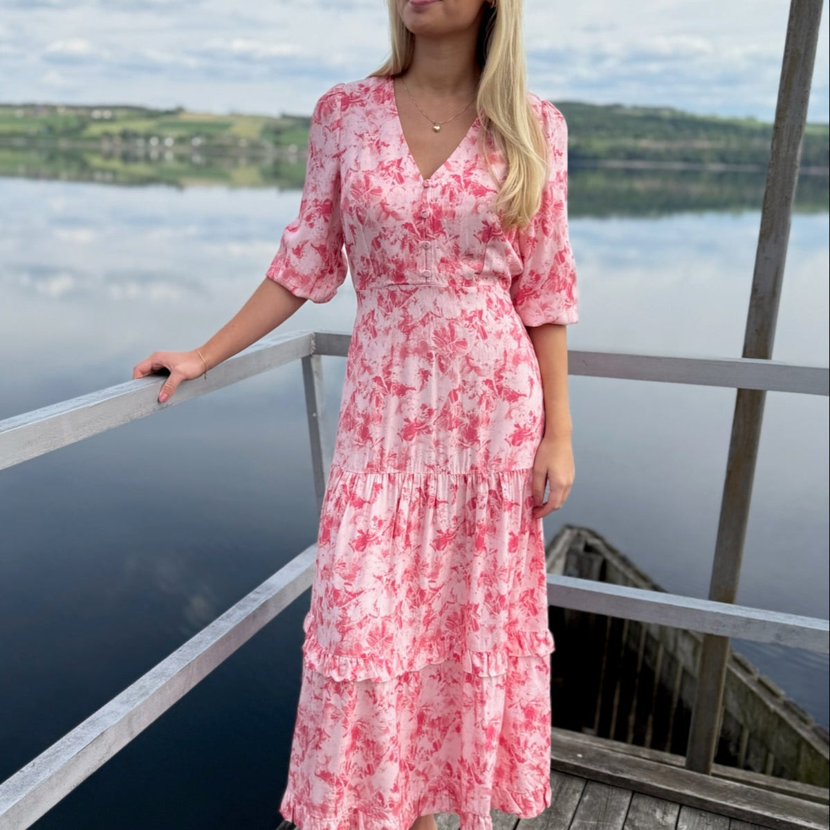 Shanaya V-M Dress Nalia Print – hvit tråd