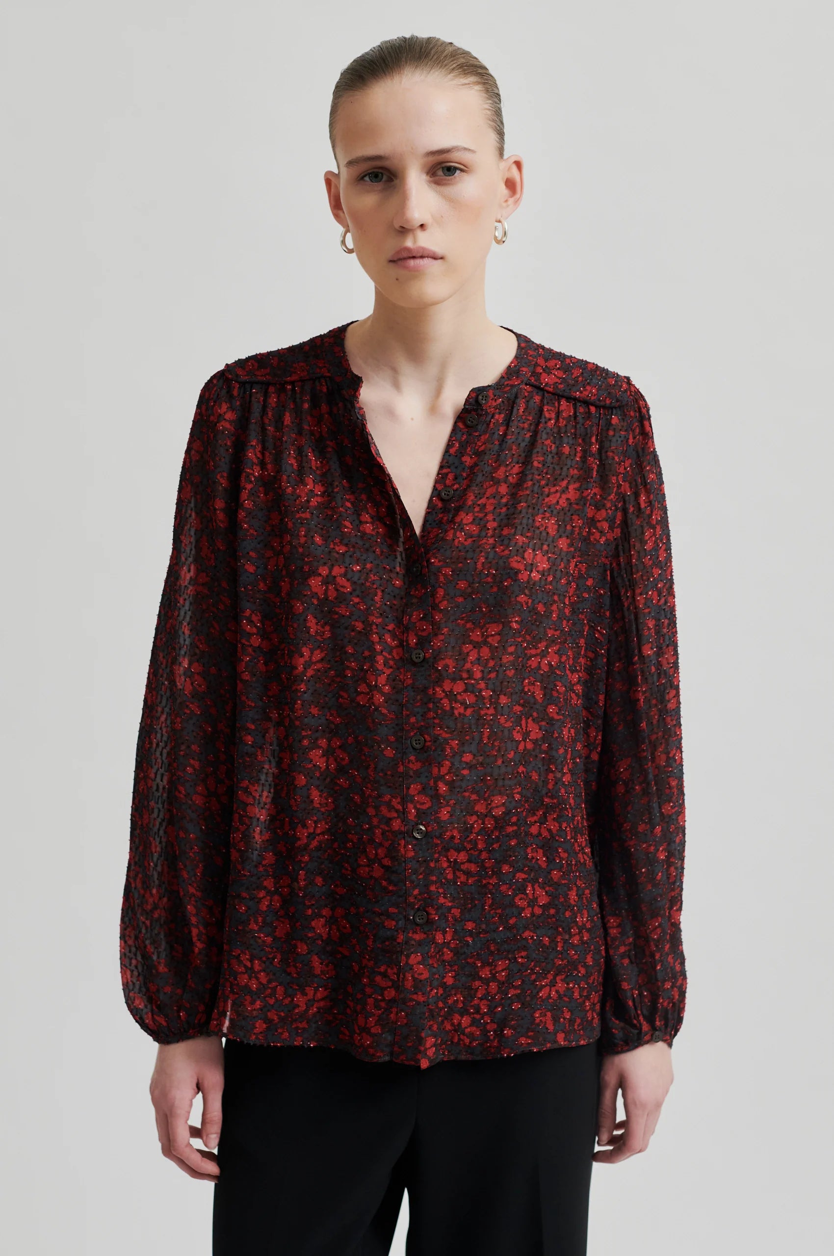 Scratch Shirt Emboldened – hvit tråd