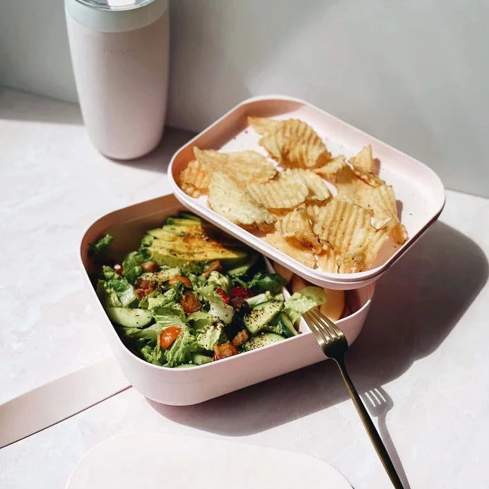 Porter Lunch Box Blush – hvit tråd